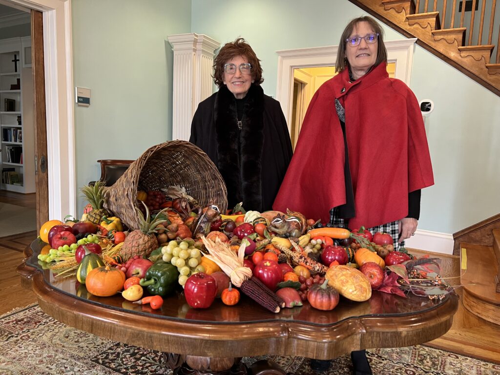 Cornucopia Symbolizes “Plenty” – A Mother-Daughter Tradition – FPC Dalton